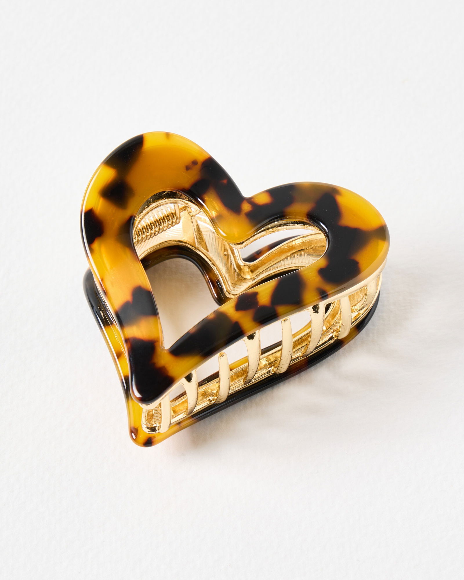 OLIVER BONAS Tanya Faux Tortoiseshell Heart Metal Hair Claw Clip | endource