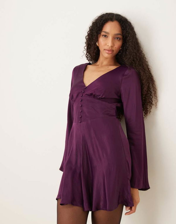 NOBODY'S CHILD Stella Long Sleeve Mini Dress In Plum | endource