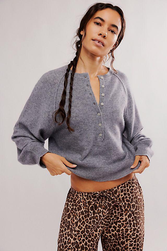 FREE PEOPLE Porta Cashmere Henley in Coral | endource