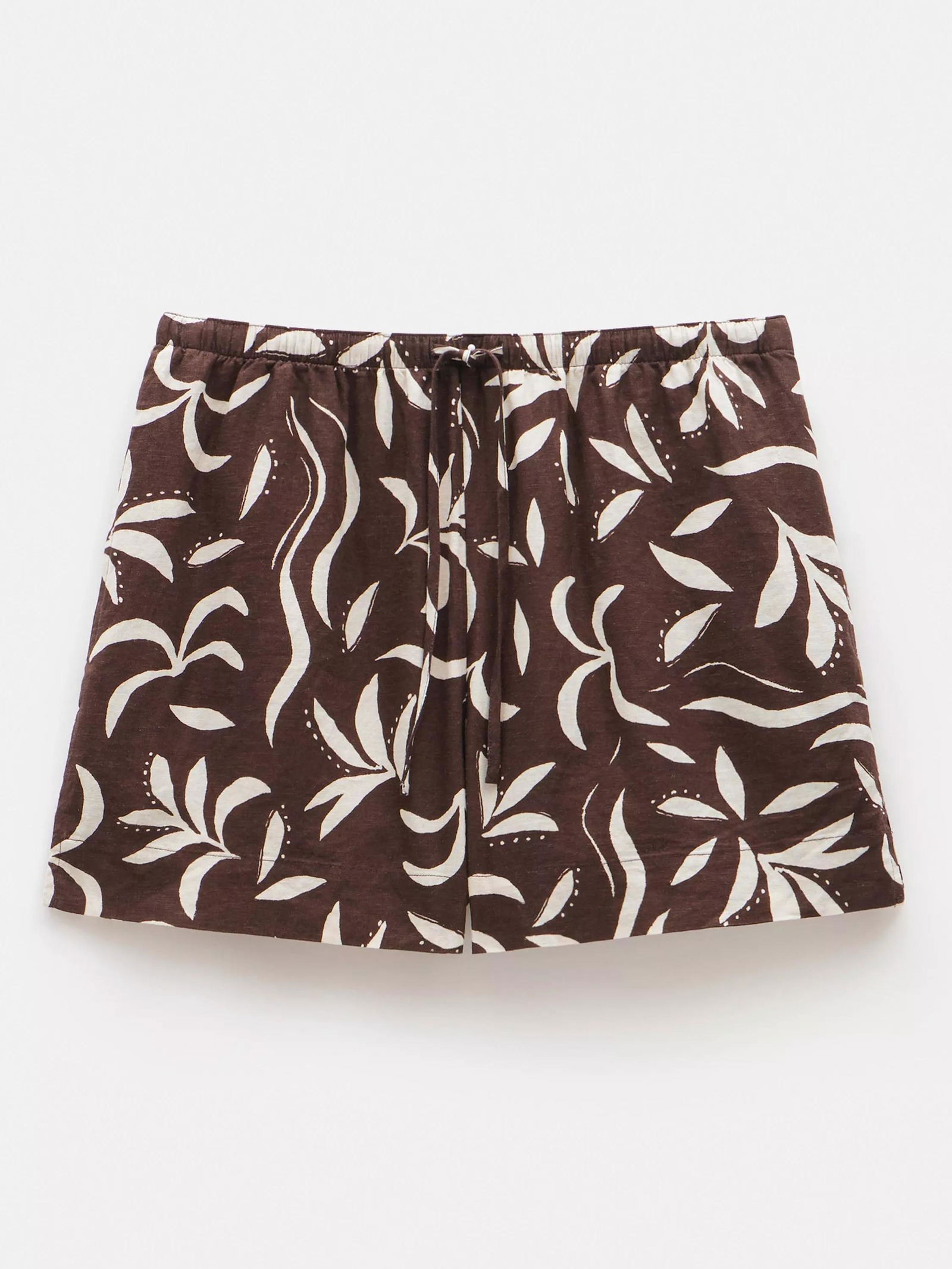 HUSH Linen Blend Printed Shorts in Palm Print Chocolate | endource