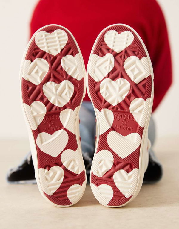 CONVERSE Chuck Taylor All Star Lift Hi Valentines Trainers With Heart ...