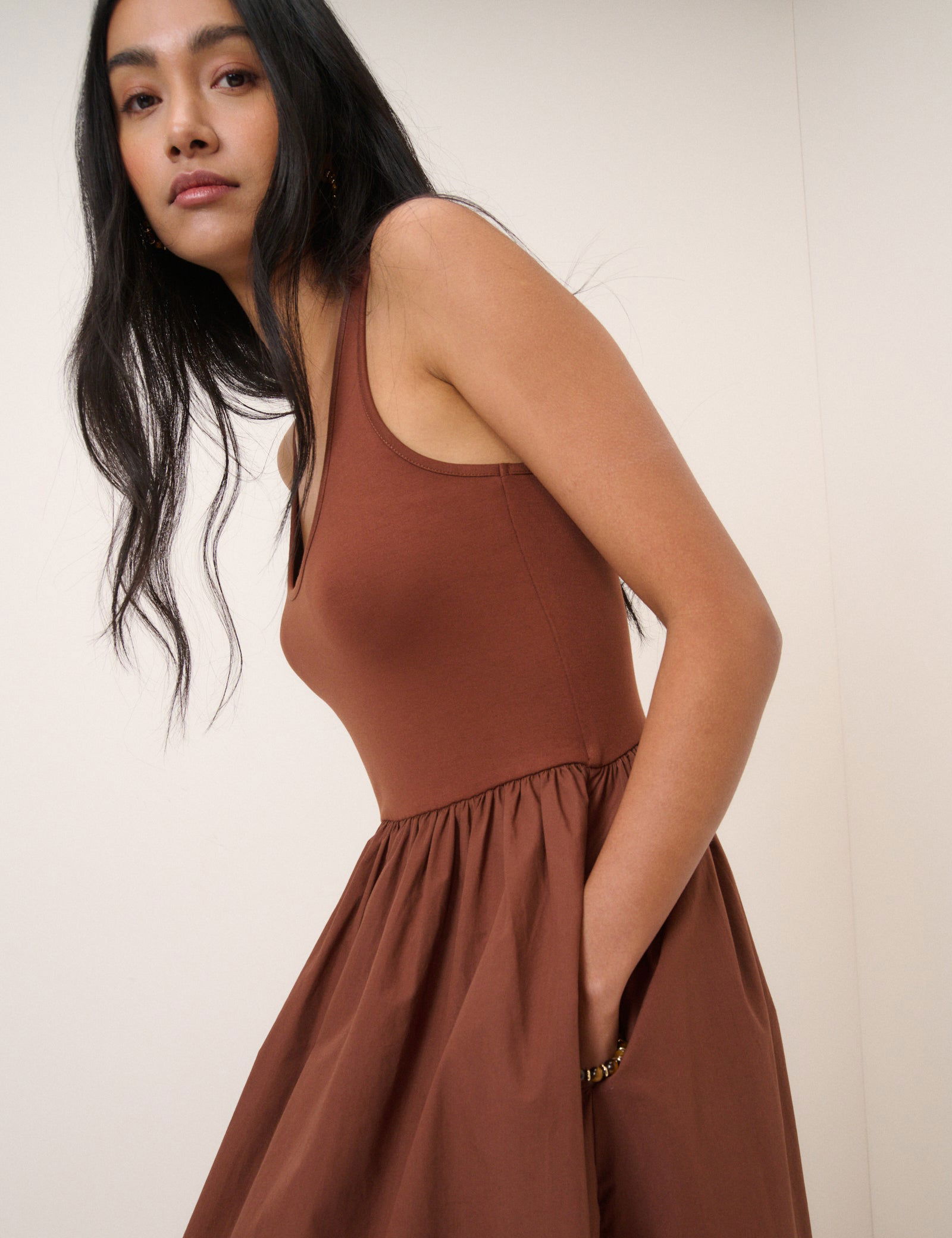 NOBODY'S CHILD Brown Scoop Neck Lexie Midi Dress | endource