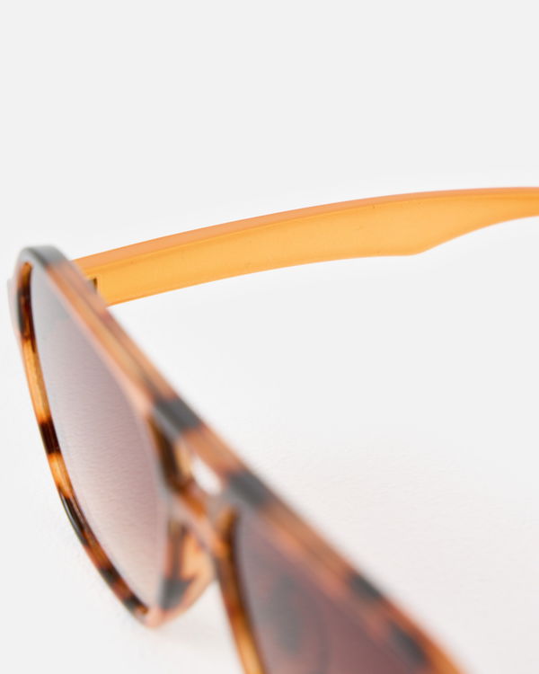OLIVER BONAS Amber Faux Tortoiseshell Double Bridge Sunglasses | endource