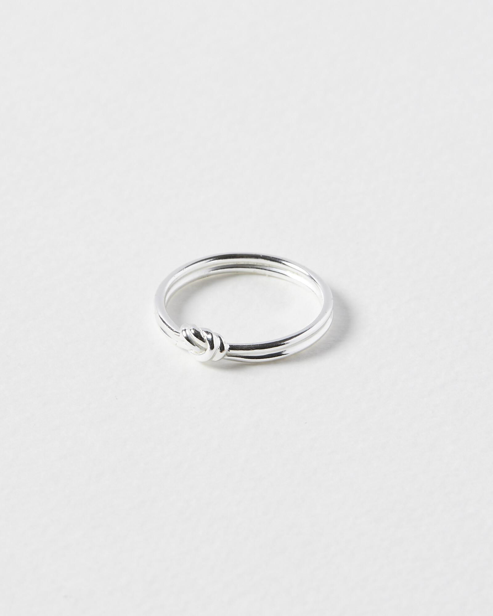OLIVER BONAS Maya Linear Twist Knot Delicate Ring in Silver | Endource