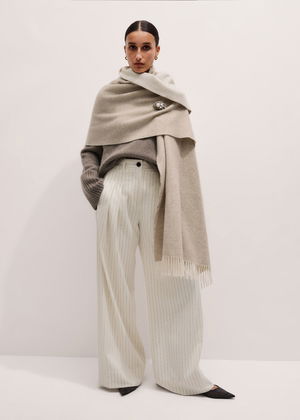 ME+EM Crystal Knot + Faux Pearl Brooch Cream/Gunmetal | endource