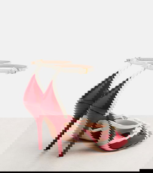 VALENTINO GARAVANI Bepointy 100 Patent Leather Sandals | endource