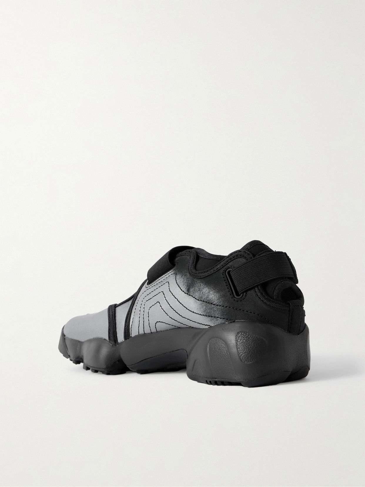 NIKE Air Rift Split-toe Metallic Leather Sneakers | endource