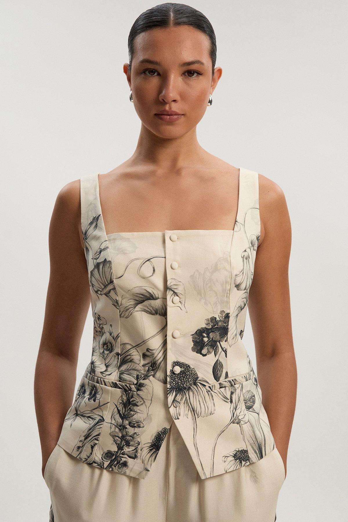 KAREN MILLEN Viscose Linen Scenic Placed Print Strappy Top | endource