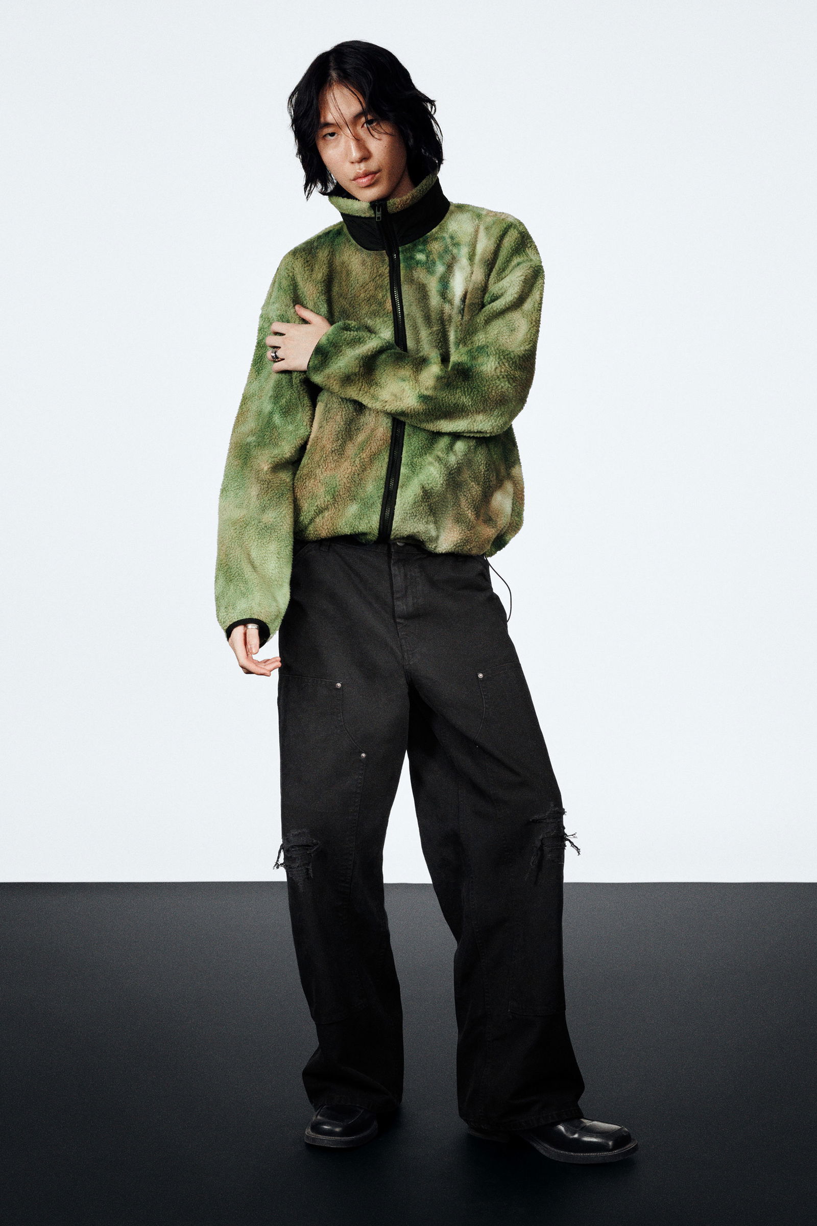 WEEKDAY Low Rise Loose Fit Workwear Trousers | endource