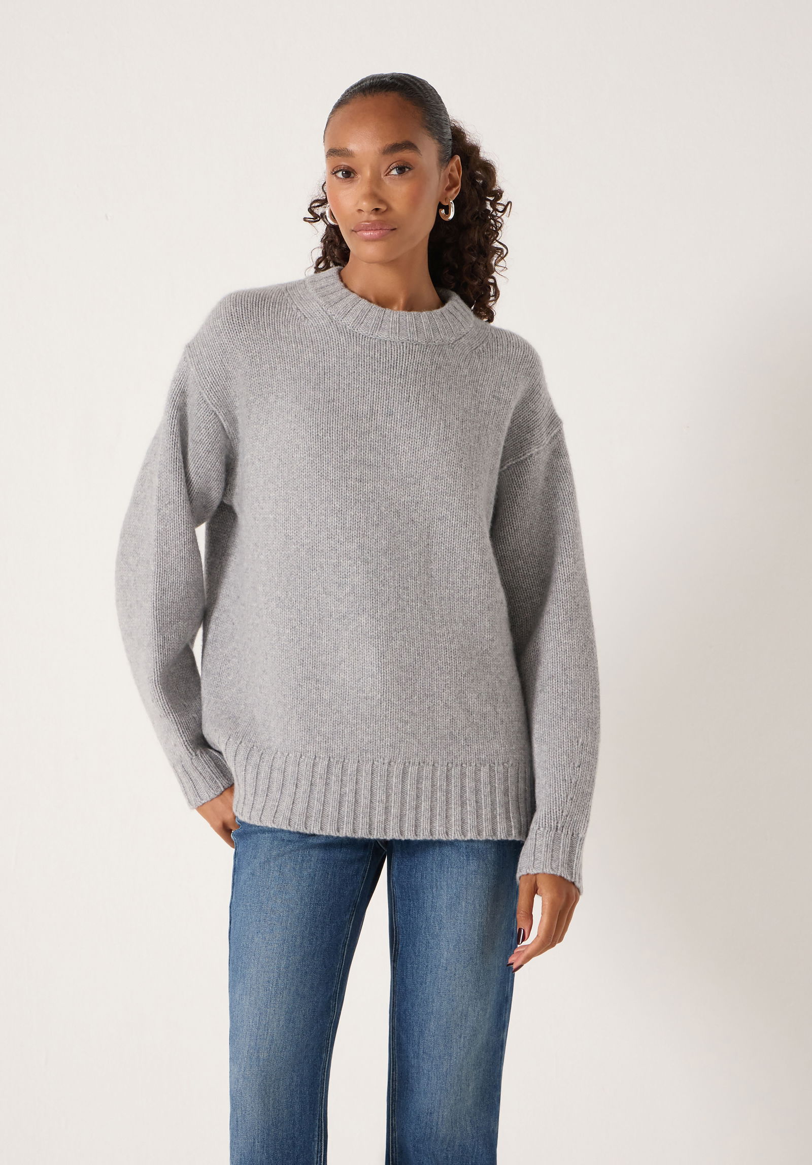 HUSH Cora Longline Chunky Cashmere Jumper | endource