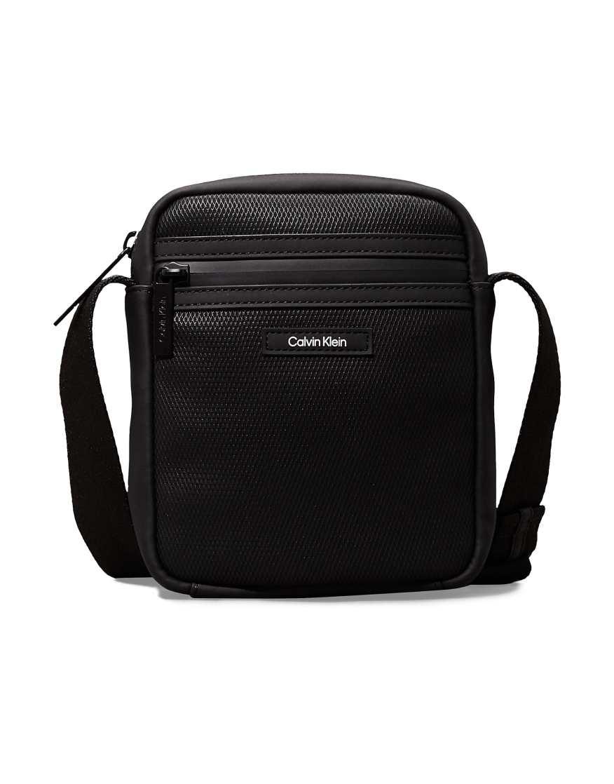 CALVIN KLEIN Small Reporter Bag in Black Rubberized | endource