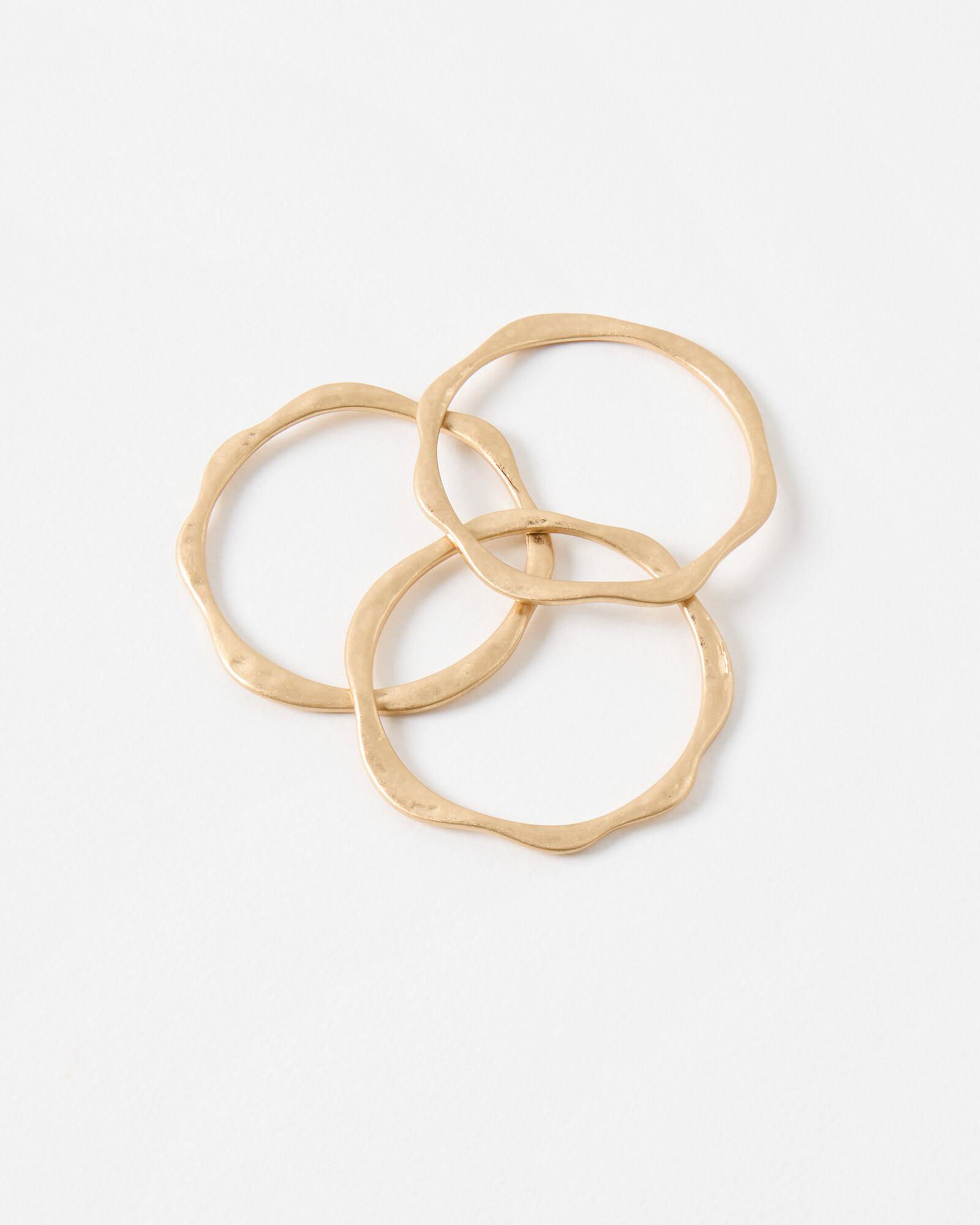 OLIVER BONAS Noa Scalloped Edge Bangles Set Of Three in Gold | endource