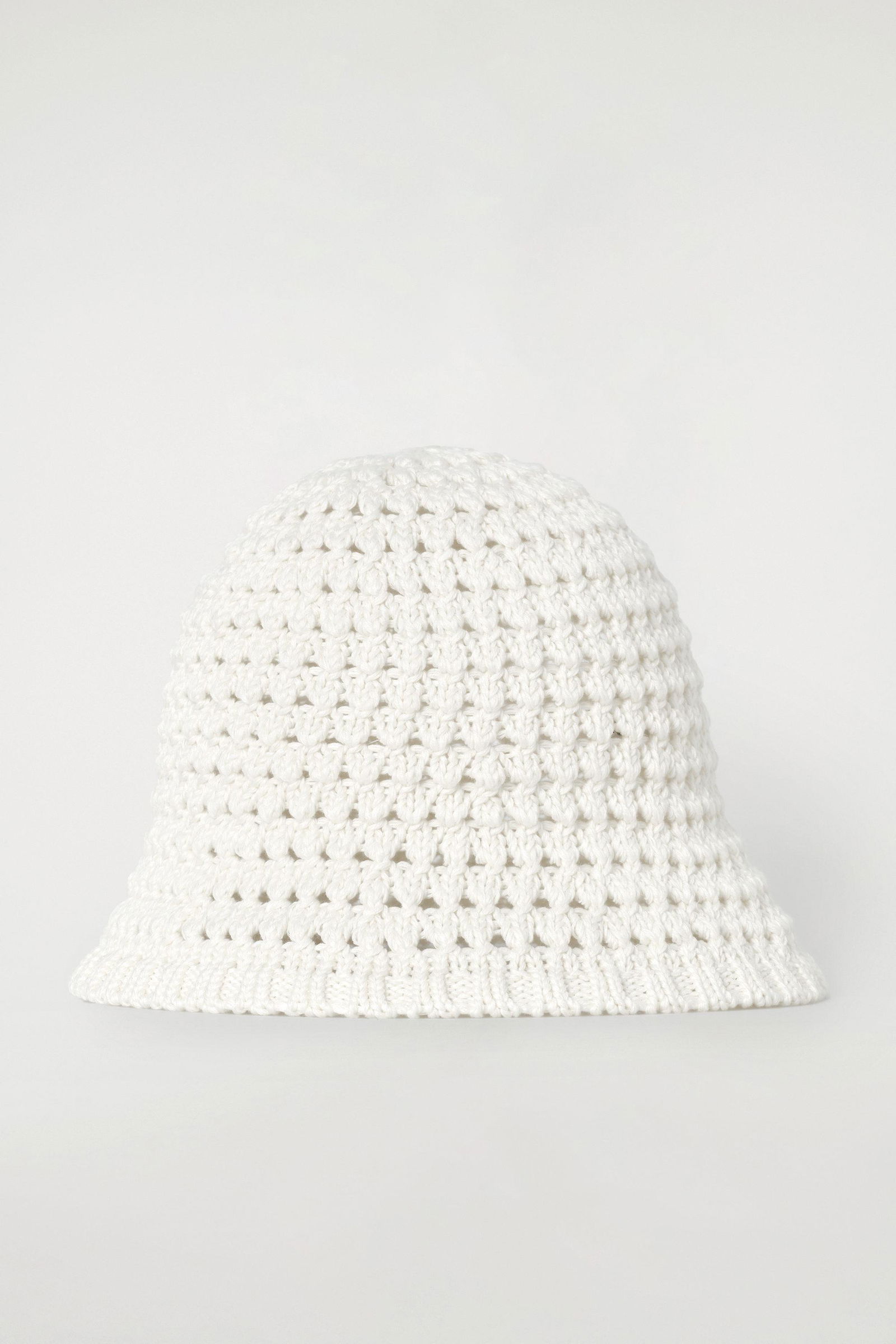 COS Crochet Bucket Hat in WHITE | endource