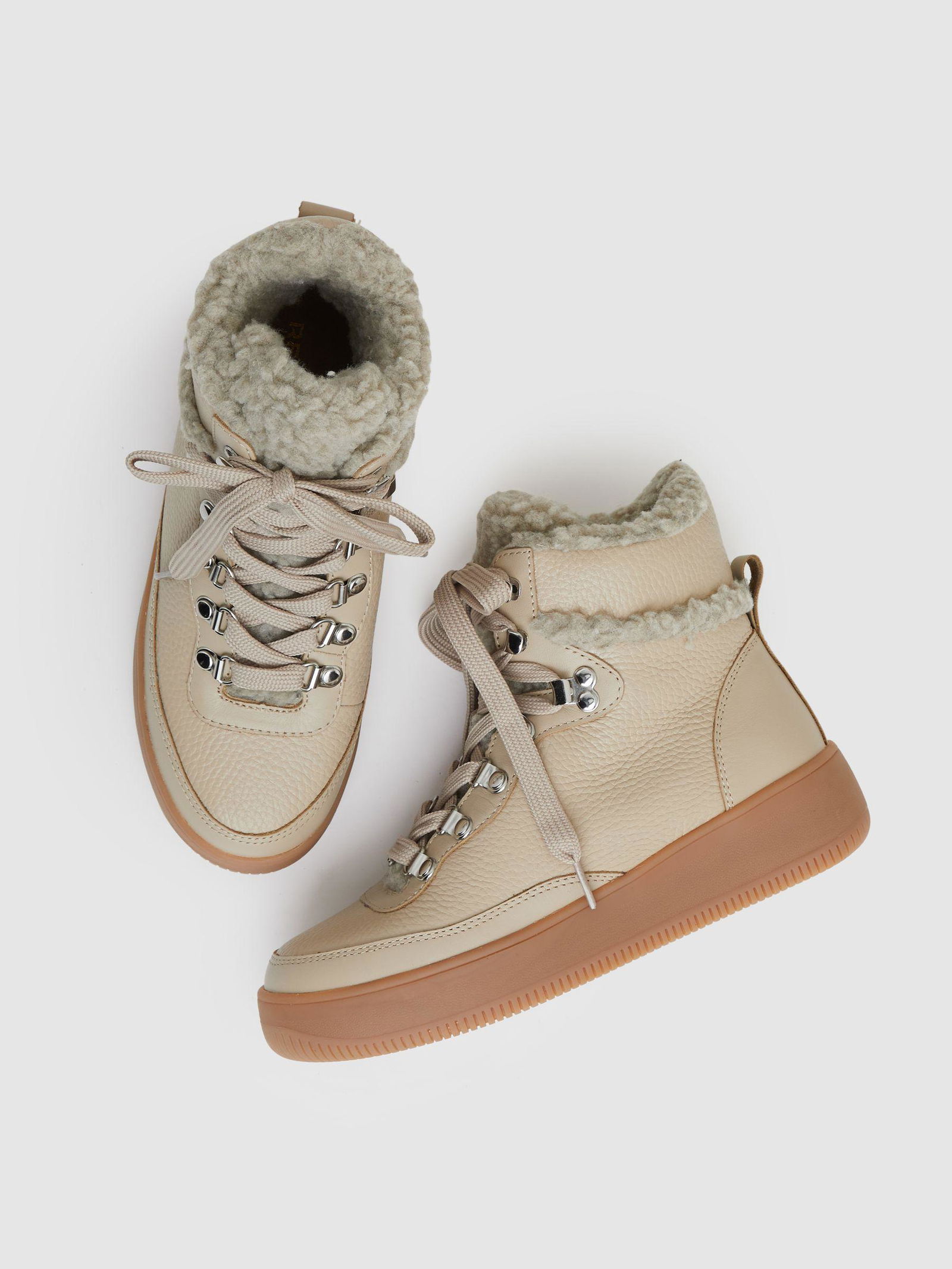 REISS Grained Leather And Fleece Ankle Boots in Cream | endource