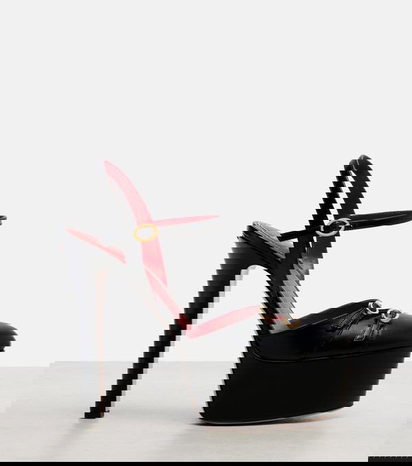 VALENTINO GARAVANI Crasher 145 Leather Platform Pumps | endource