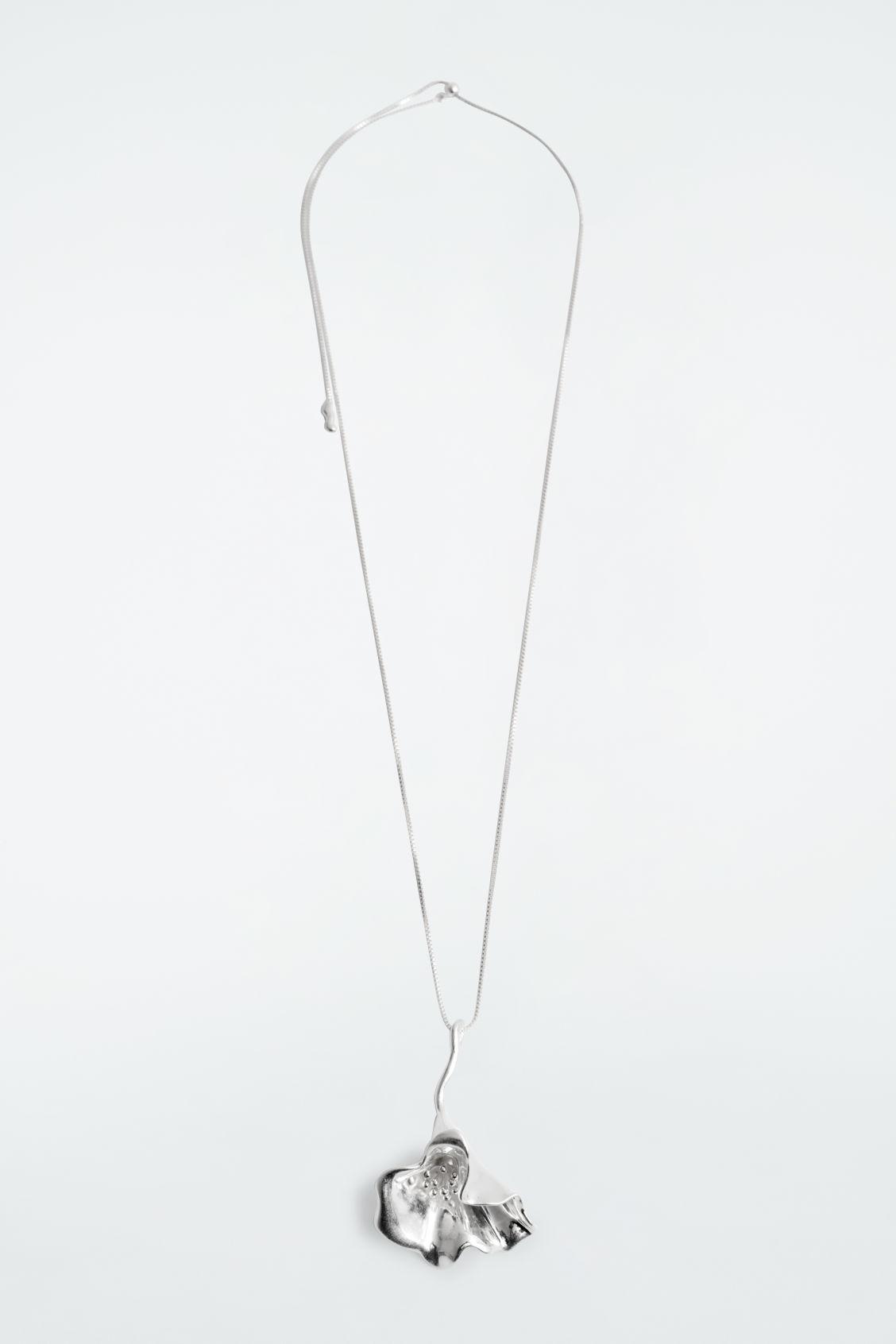 COS Floral Pendant Necklace in SILVER | endource
