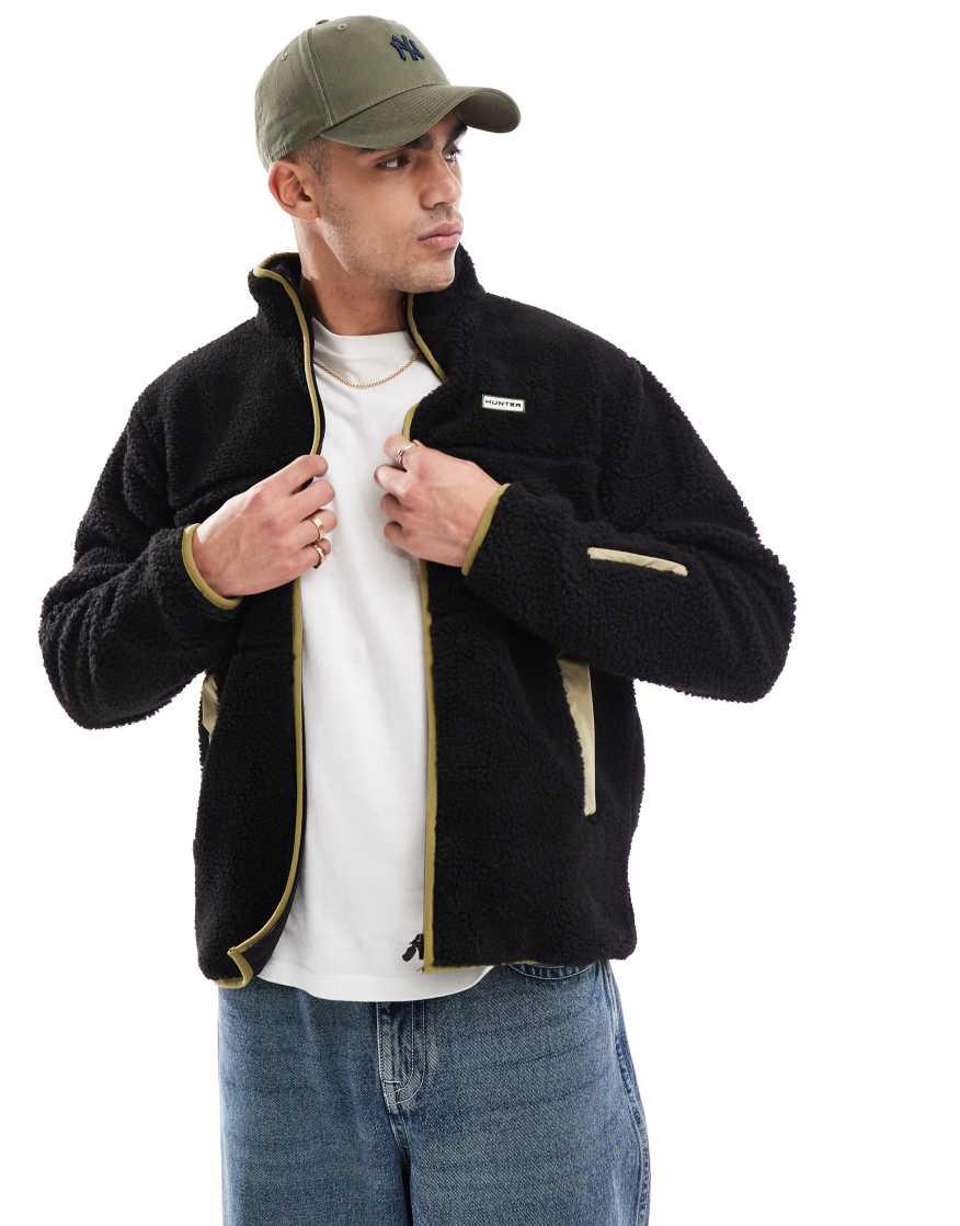 HUNTER Milan Sherpa Jacket With Contrast Lining | endource