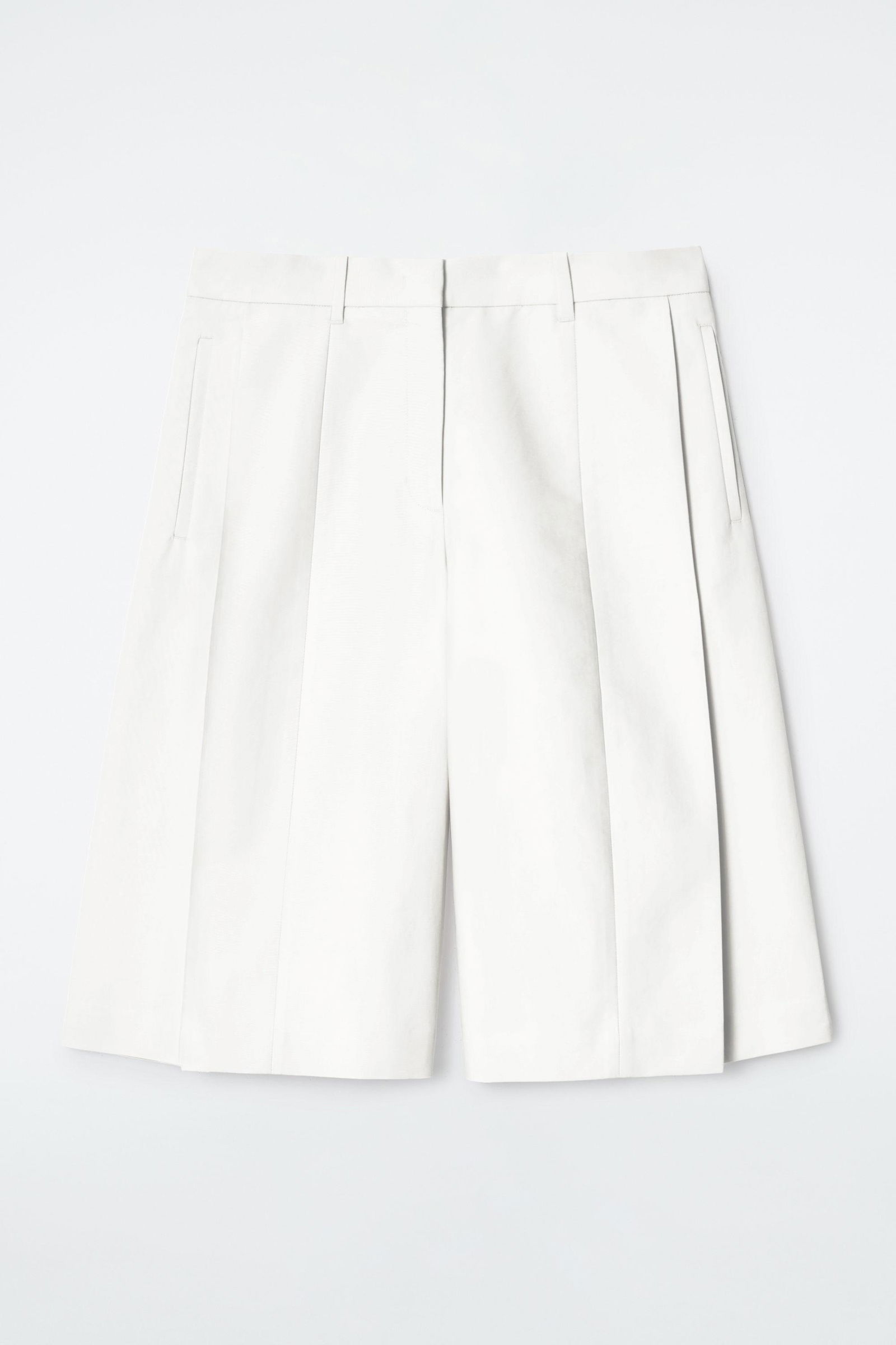 COS Tailored Wide-Leg Shorts in WHITE | endource