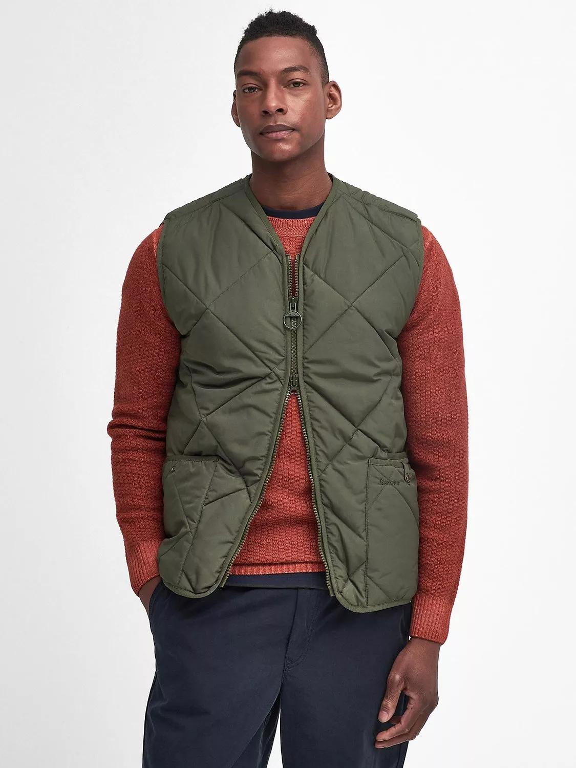 BARBOUR Field Quilted Gilet in Fern | endource