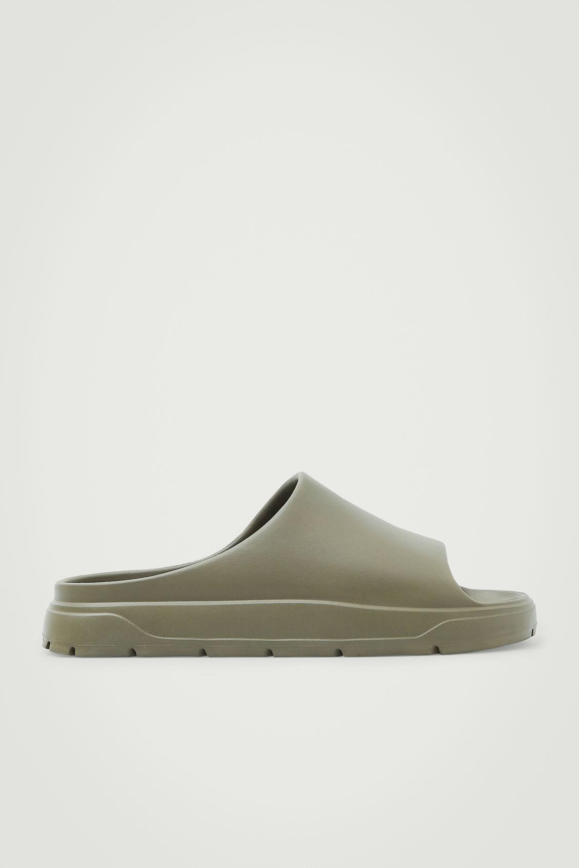 COS Chunky Slides in KHAKI GREEN | endource