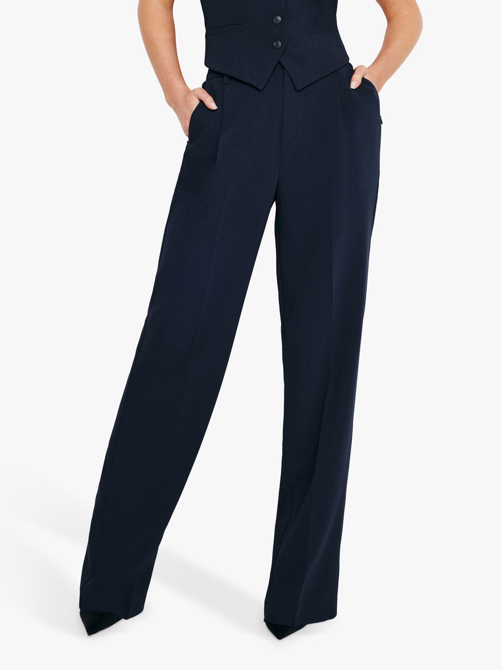 GOOD AMERICAN Luxe Column Suit Trousers in New Navy | endource