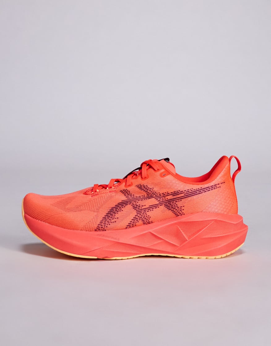ASICS Novablast 5 Running Trainers | endource