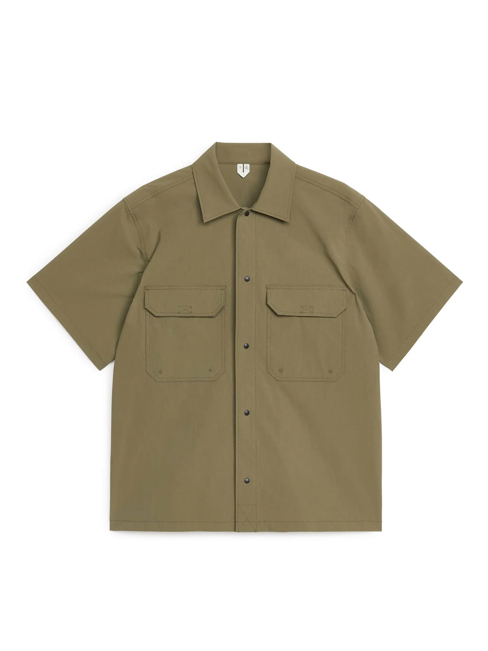 ARKET Short Sleeve Cargo Shirt in Khaki Green | endource