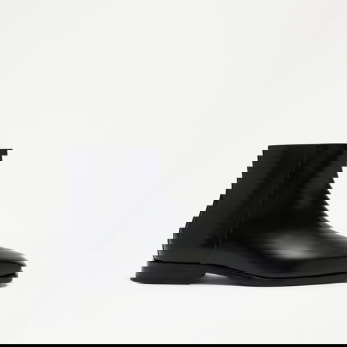 RUSSELL & BROMLEY Square Toe Boot | endource