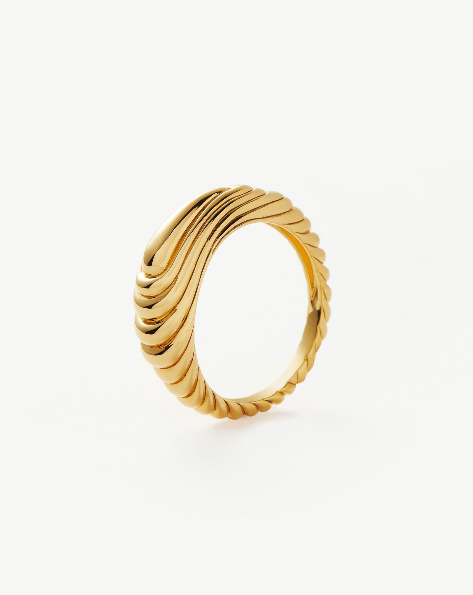 MISSOMA Wavy Ridge Stacking Ring in 18ct Gold Vermeil | endource