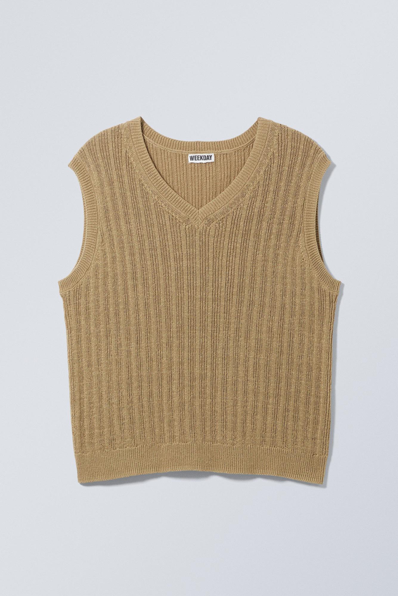 WEEKDAY Ribbed Knitted V-Neck Vest in Beige | endource