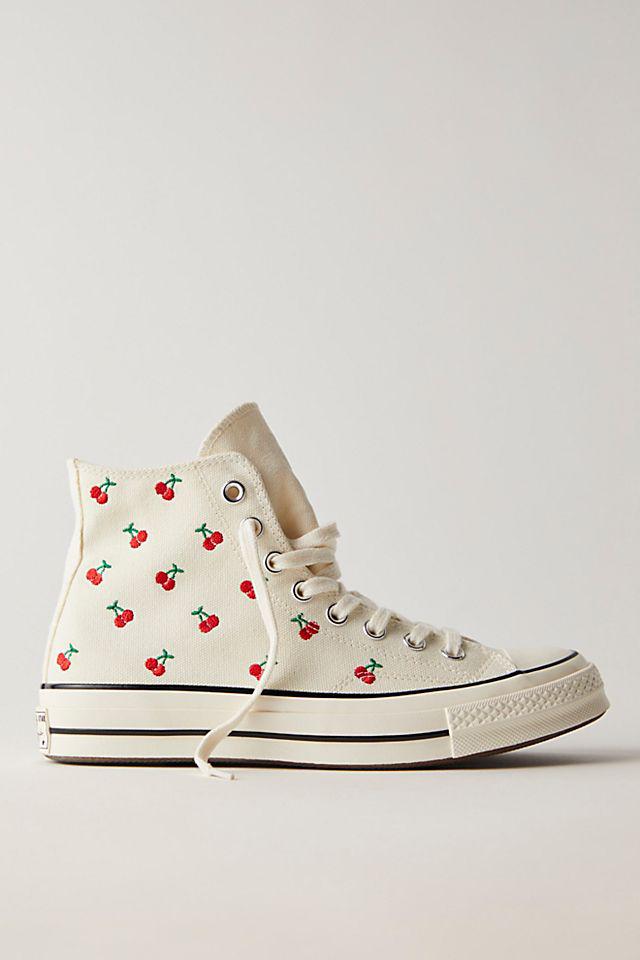 CONVERSE Chuck 70 Cherries Trainers in Cherries | endource