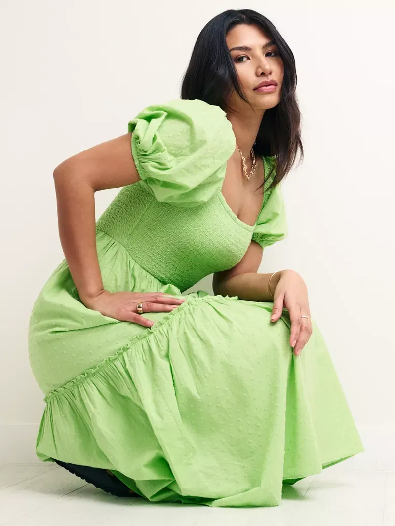 NOBODY'S CHILD Talullah Midi Dress in Dobby Green | endource