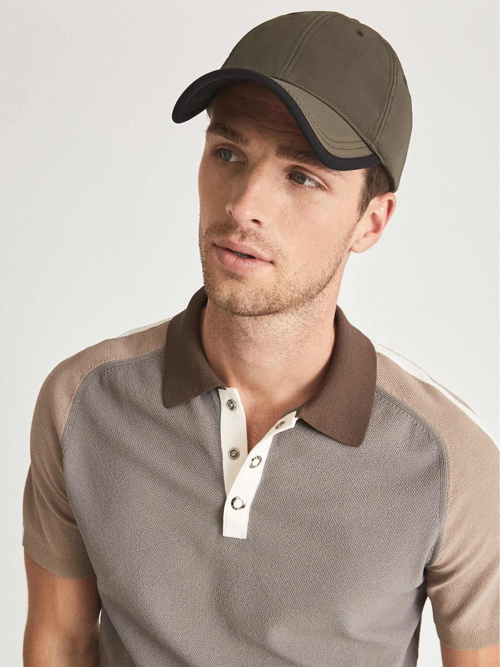 REISS Eagle Baseball Cap in Green/Black | endource