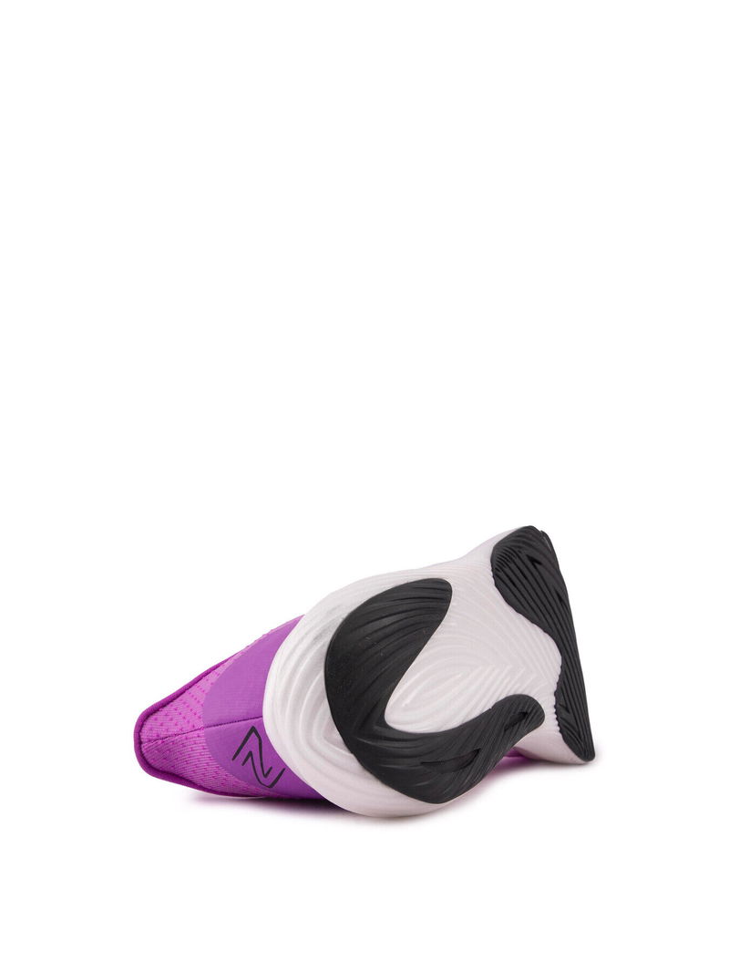 NEW BALANCE New Balance Fuelcell Propel V4 Trainers in Purple | Endource