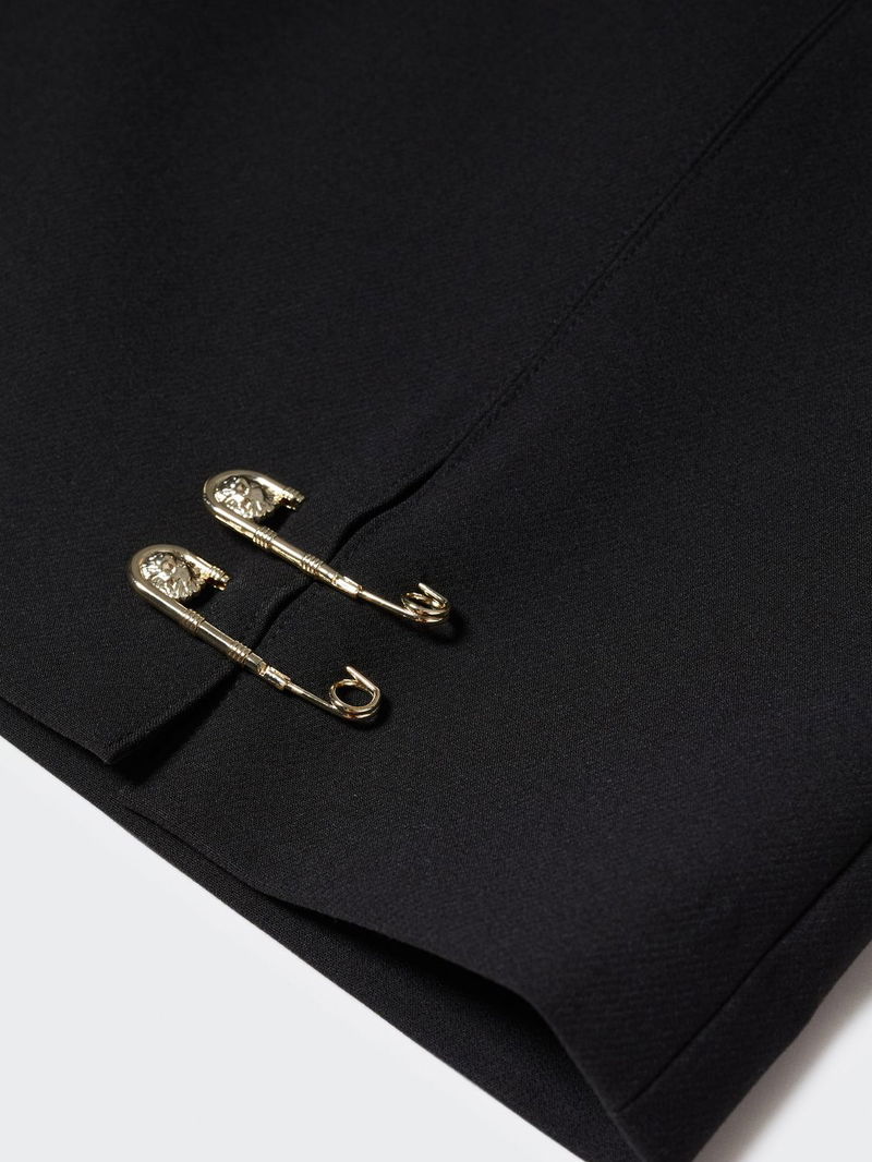 MANGO Pin Mini Skirt in Black | Endource