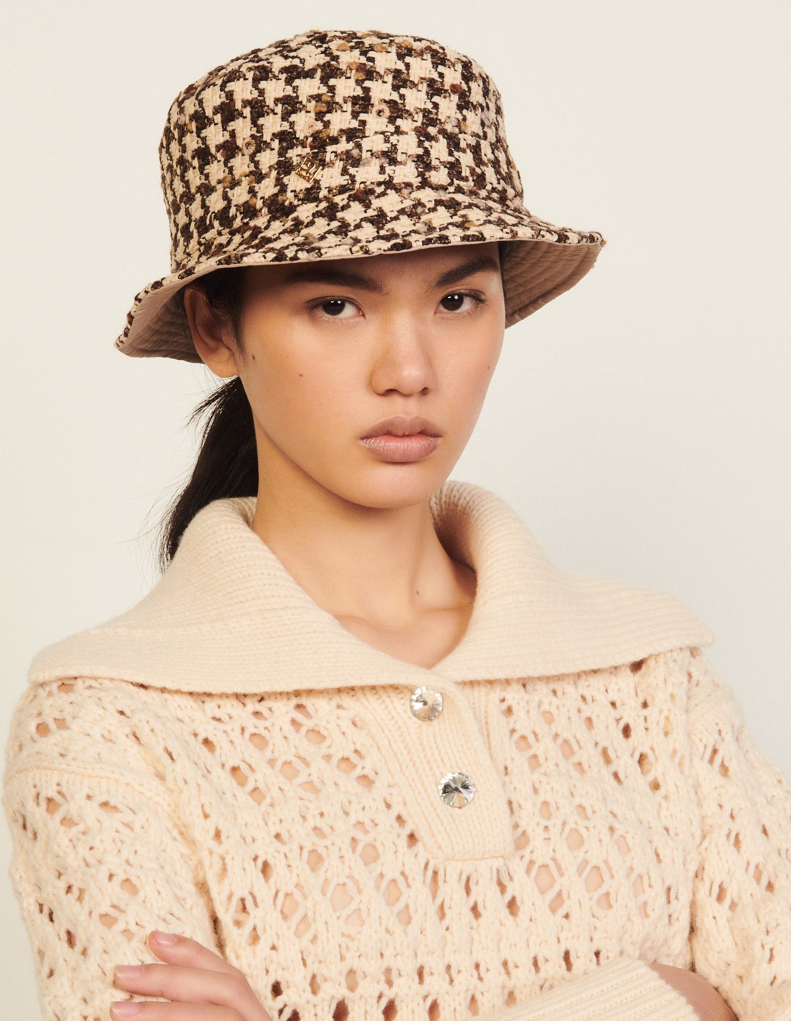 SANDRO Reversible Tweed Bucket Hat in Brown - beige | endource