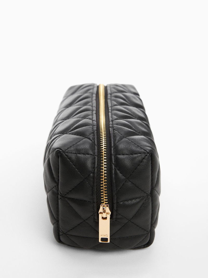MANGO Quark Quilted Wash Bag in Black | Endource