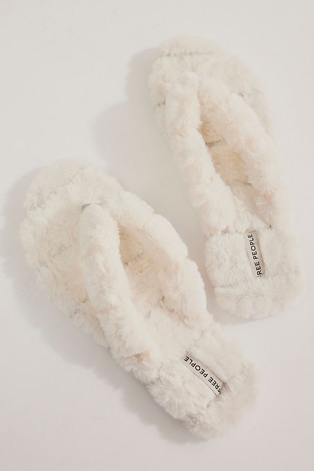 FREE PEOPLE Fairweather Flip Flops in Ivory | endource