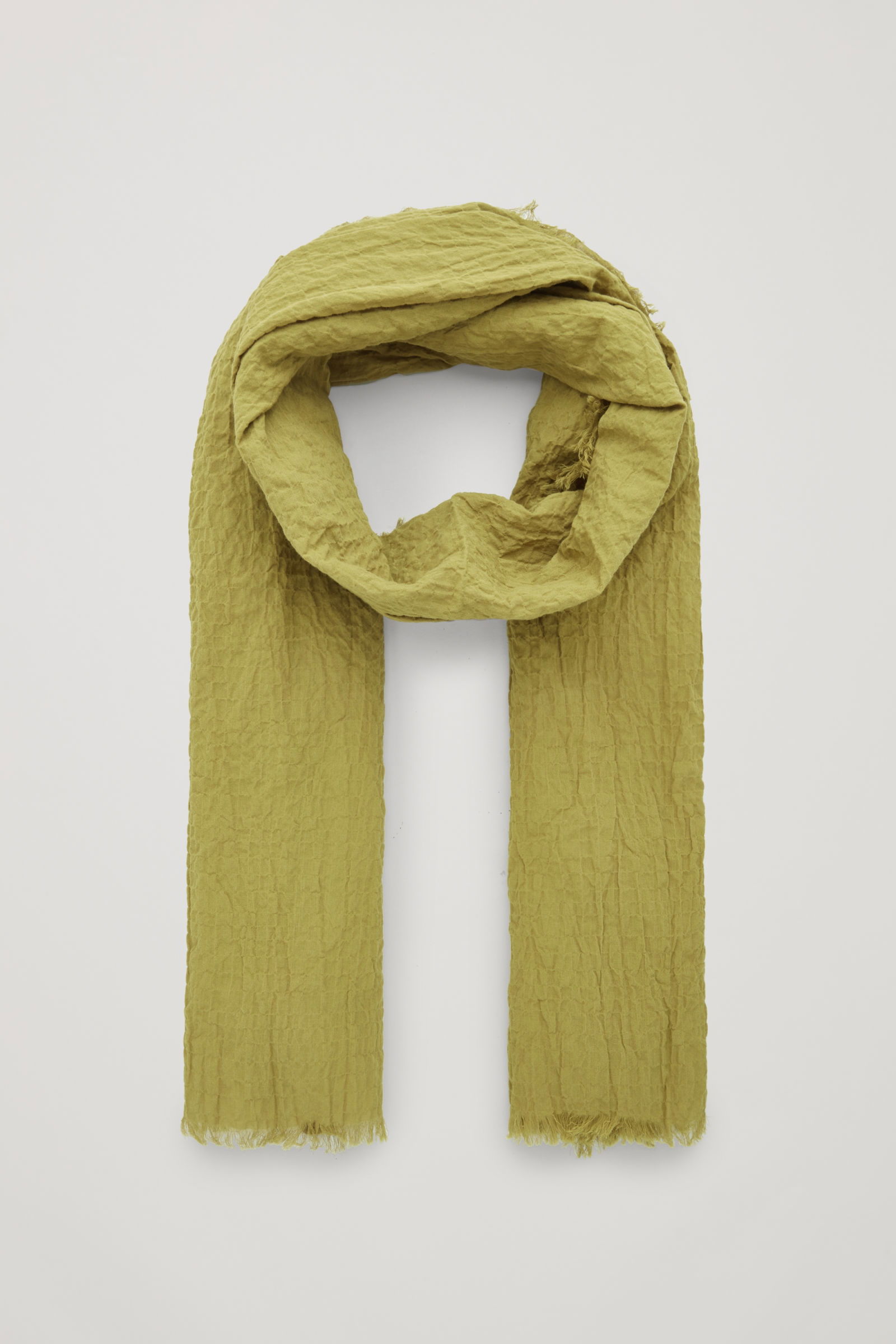 COS Crinkled Organic-Cotton Scarf | endource